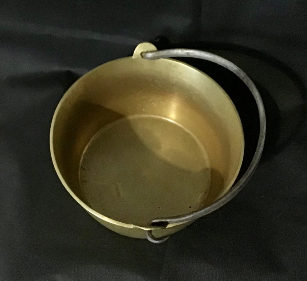 VICTORIAN BRASS PRESERVE PAN - Second Chance